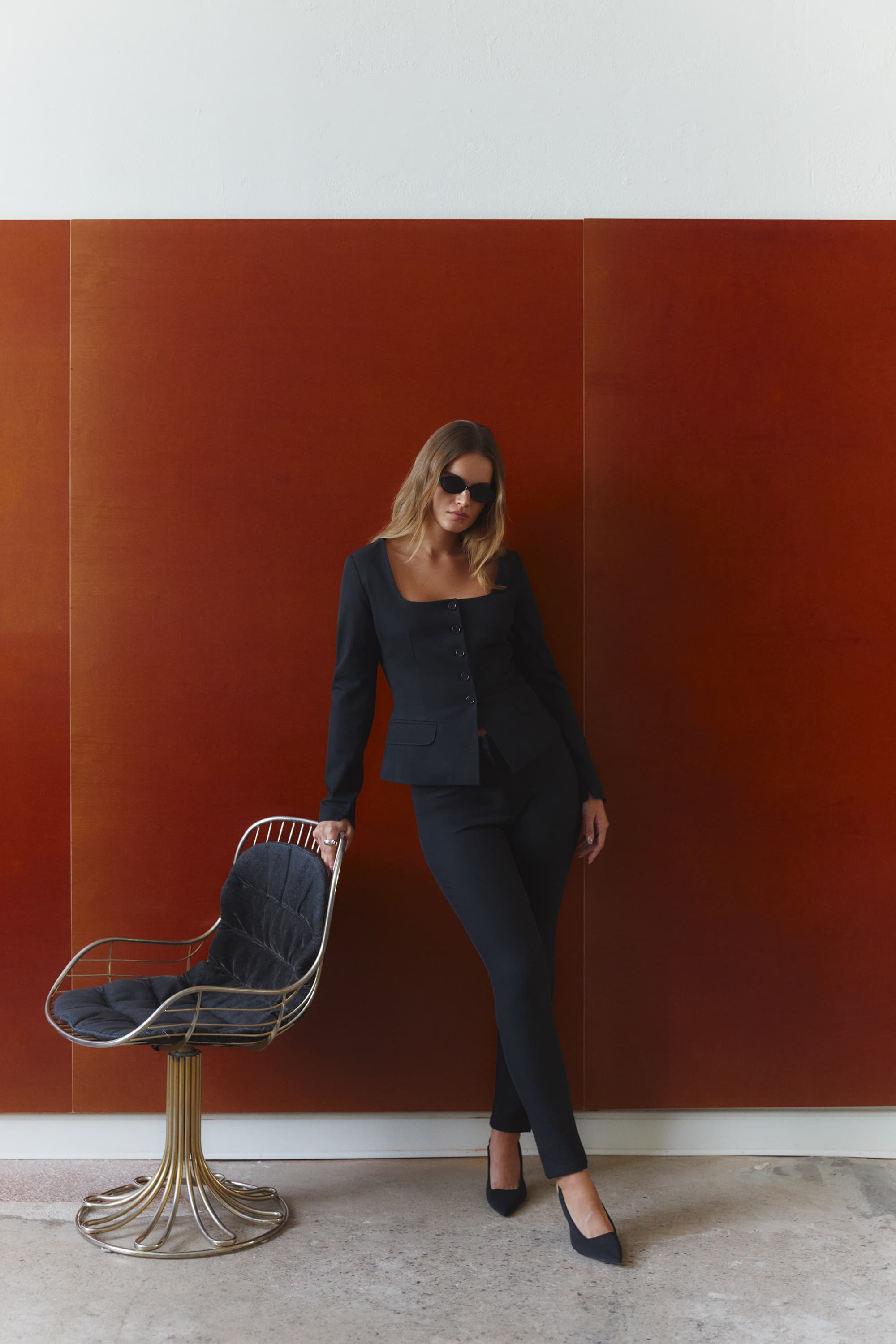 ÀVORA - Where timeless classics meet playful collectibles