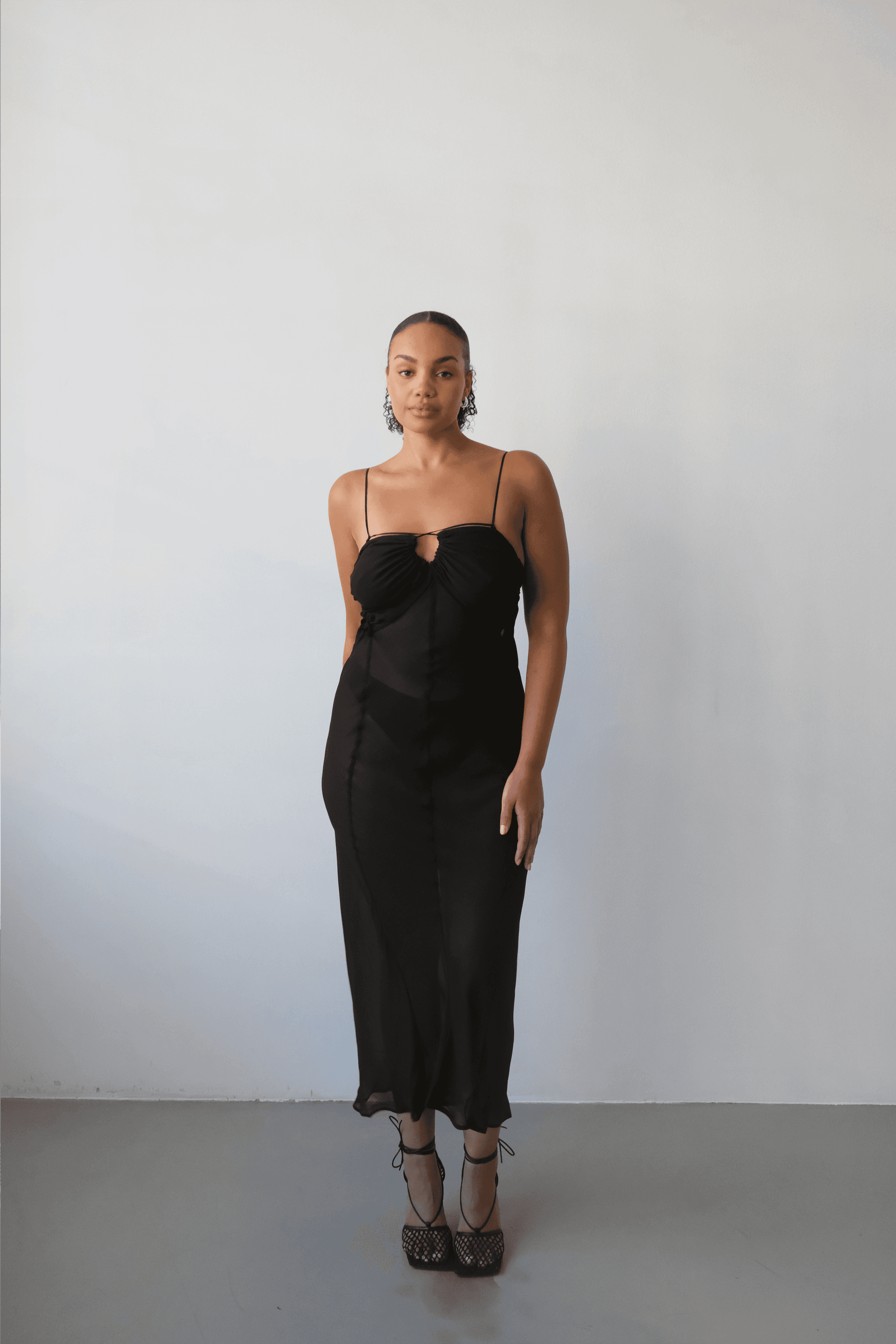 ÀVORA - Where timeless classics meet playful collectibles